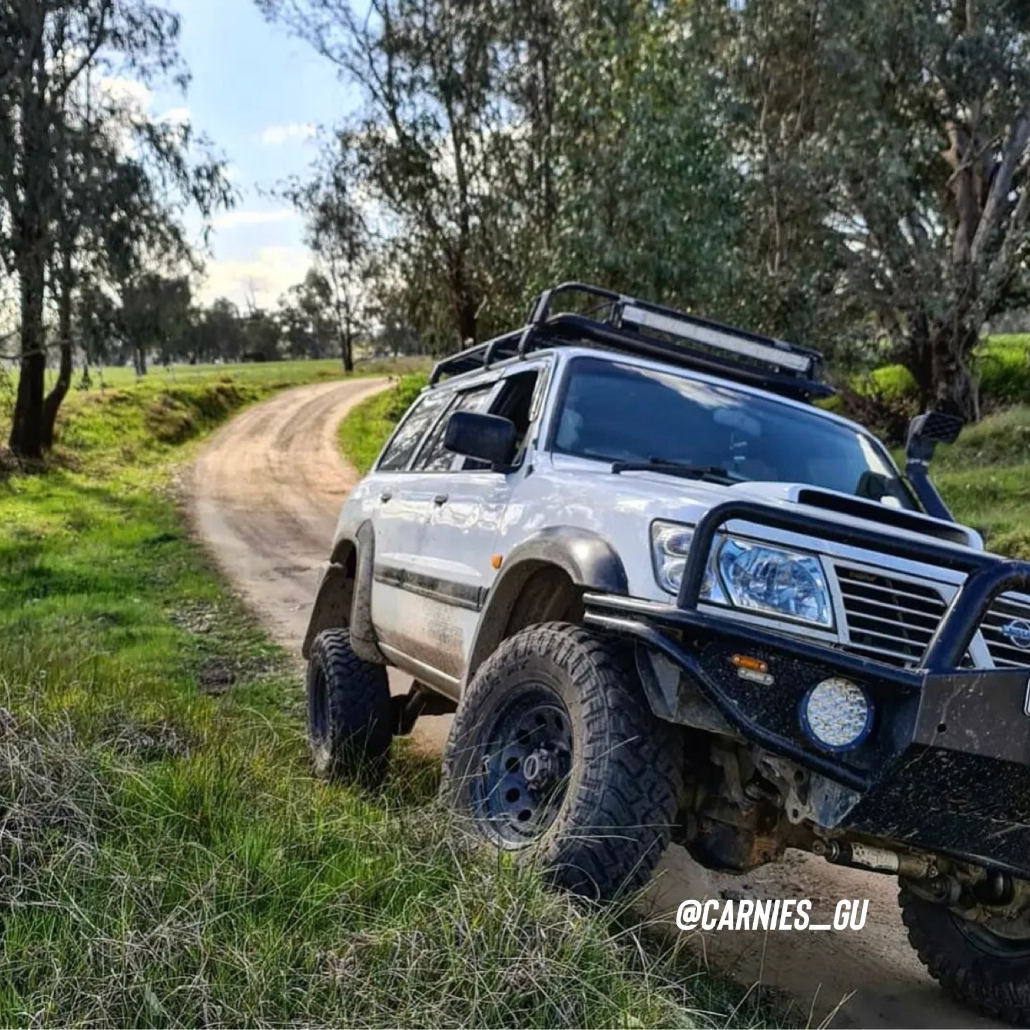 GU Nissan Patrol Hooped Azza Bull Bar (Fits 7" spotlights) | Raslarr