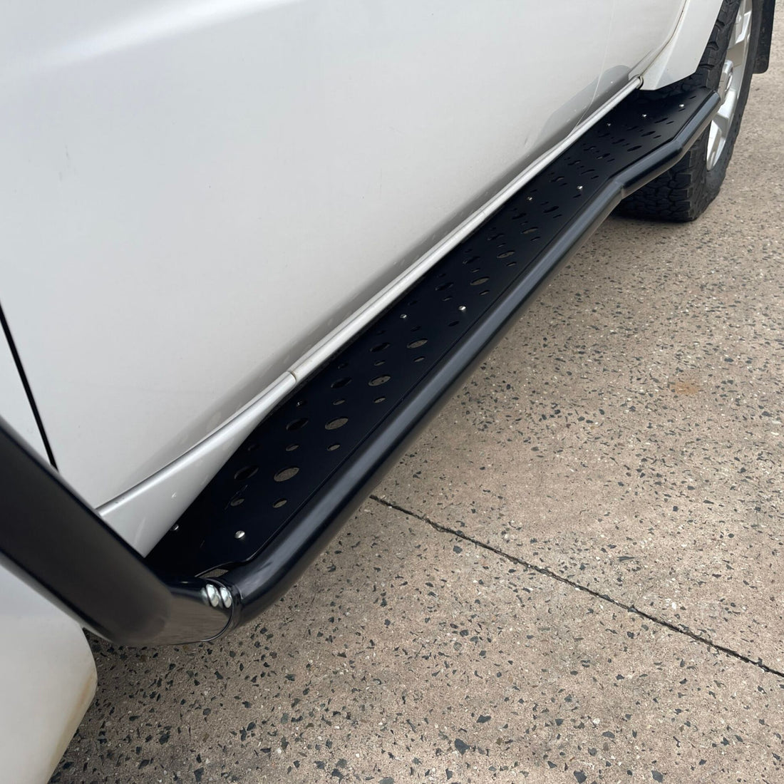 GU Nissan Patrol Revolution Rock Sliders & Rails | Raslarr