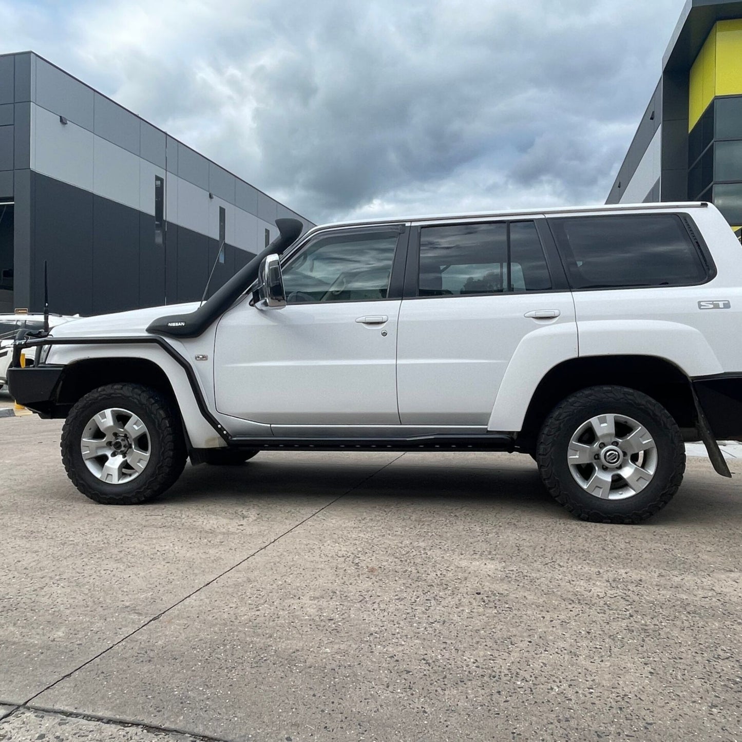 GU Nissan Patrol Revolution Rock Sliders & Rails | Raslarr