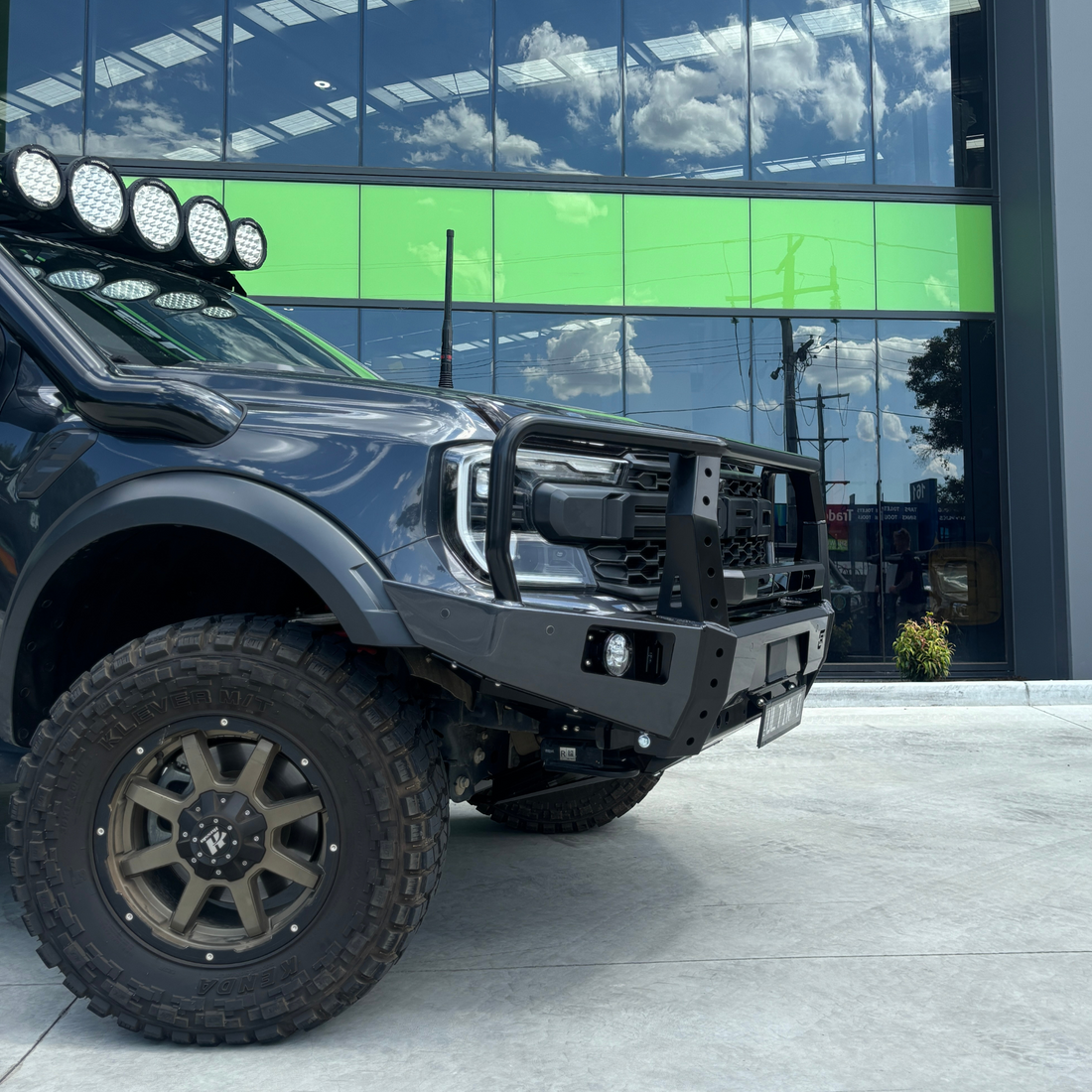 Ford Ranger Raptor Hooped (Dallas) Bull Bar | Raslarr