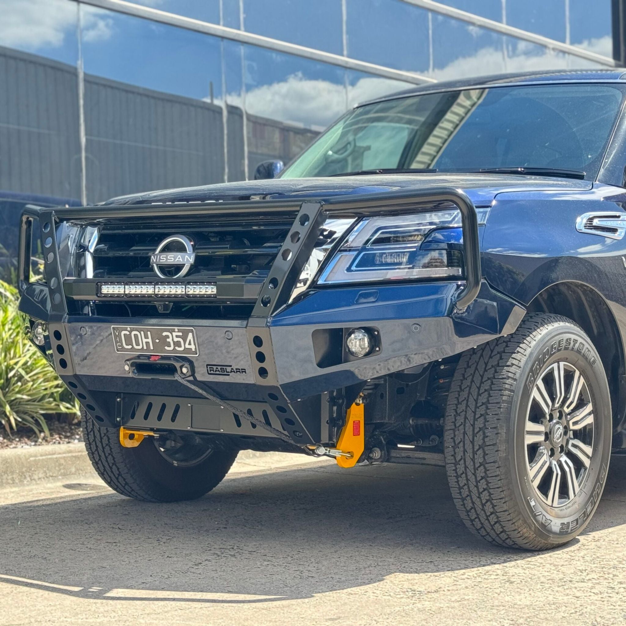 S5 Y62 Nissan Patrol Hooped (Dallas) Bull Bar | Raslarr Engineering