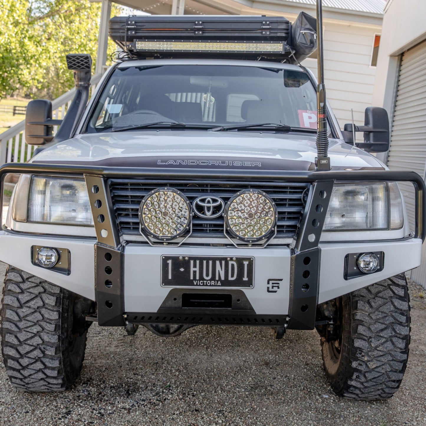 105 Series Toyota Landcruiser Dallas Bull Bar