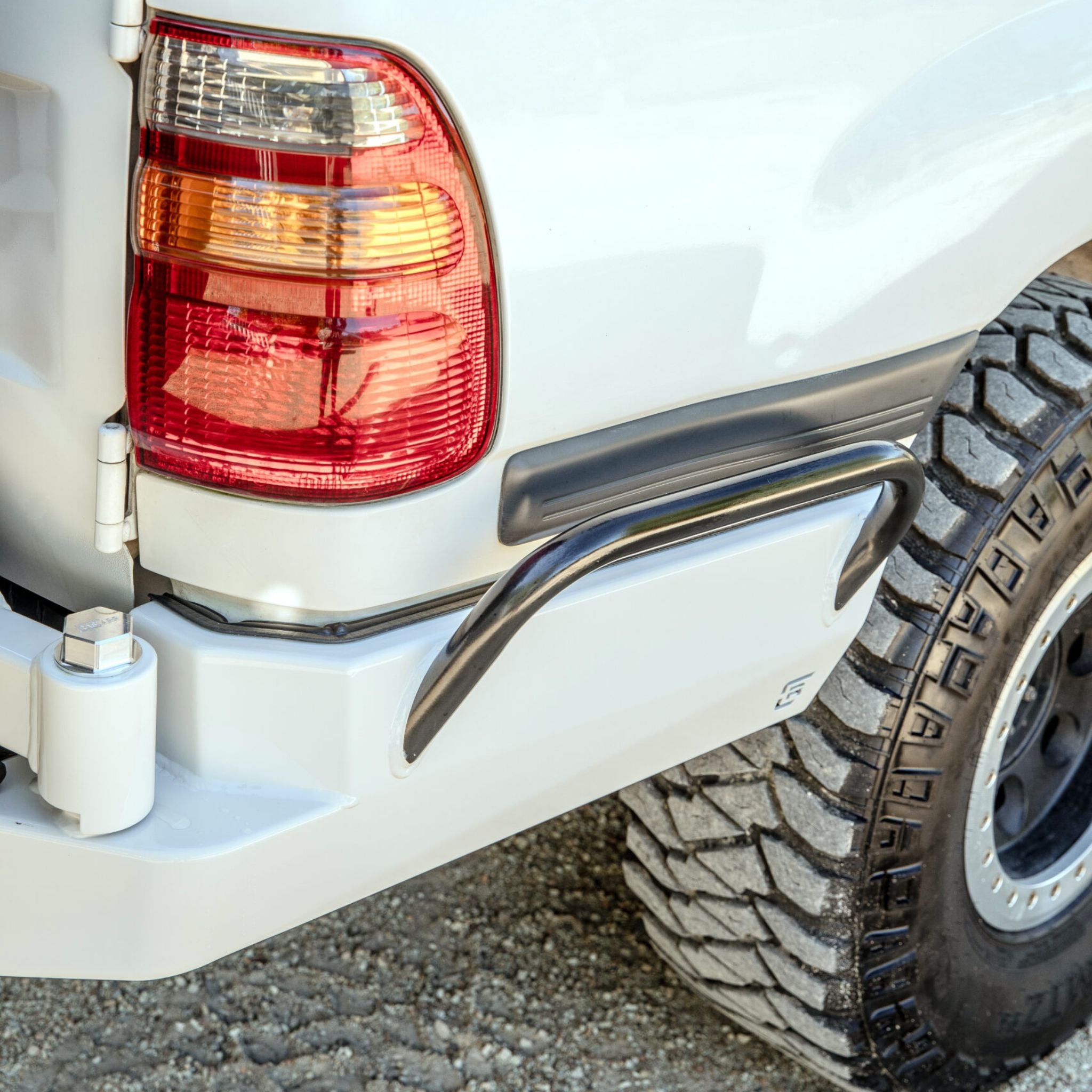 105 Series Toyota Landcruiser Rear Bar V2 (High Clearance) | Raslarr