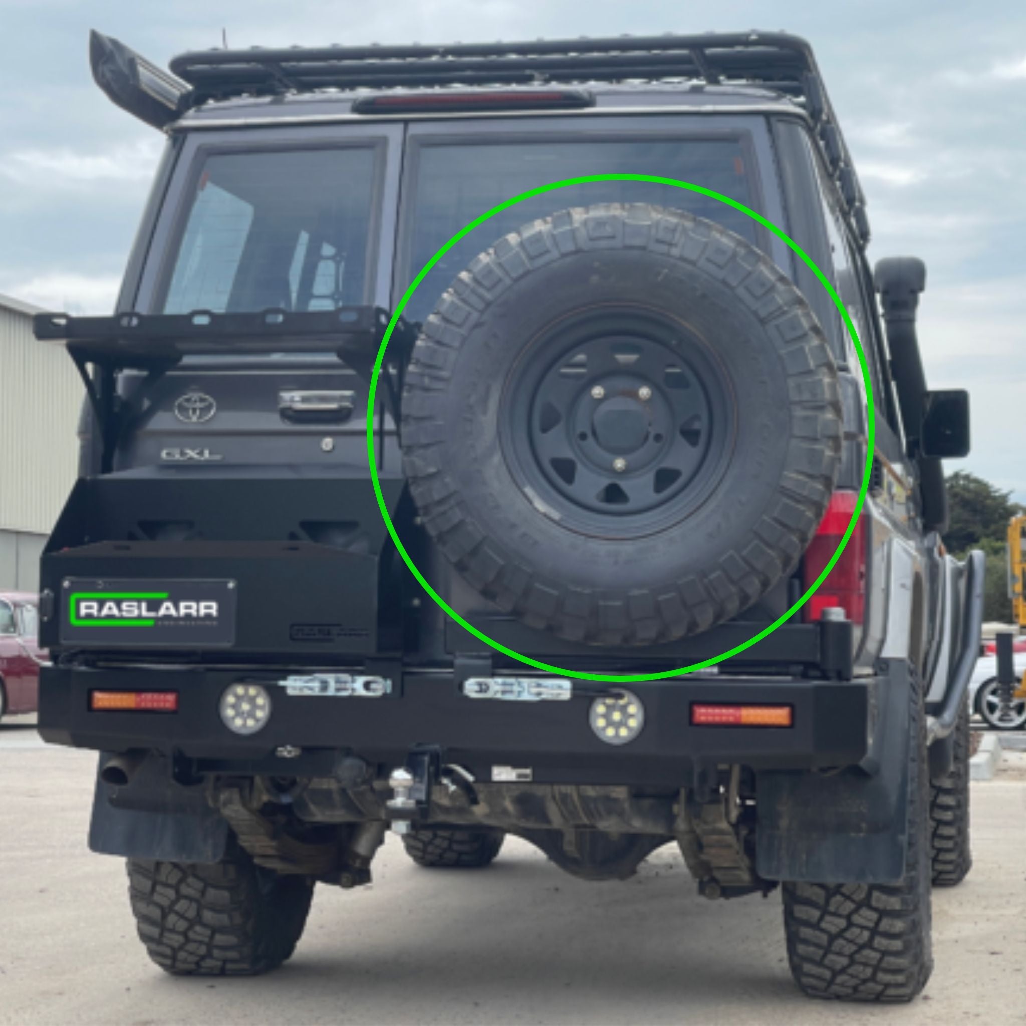 76 Series Toyota Landcruiser RHS Rear Wheel Carrier for Rear Bar | Raslarr