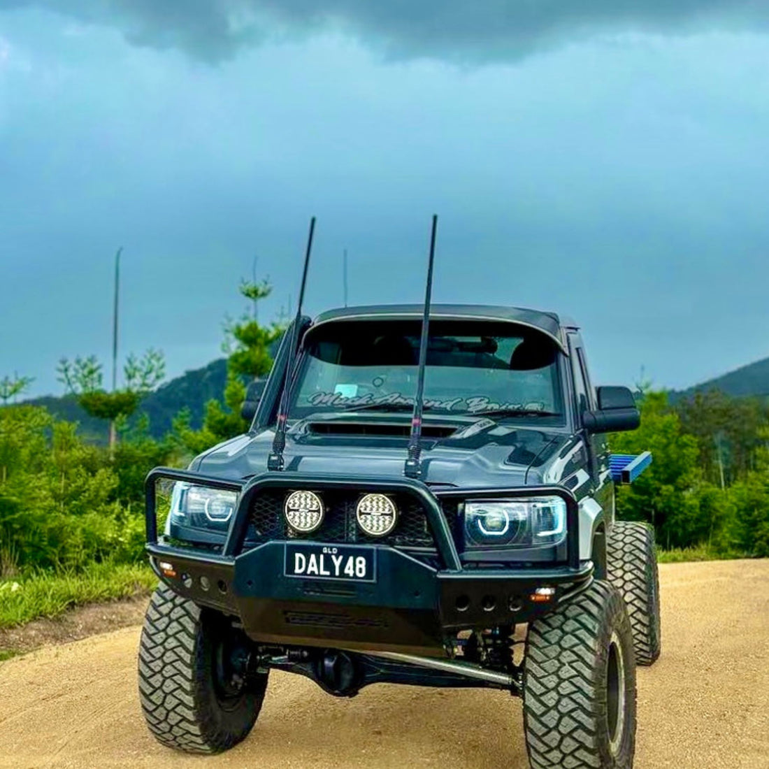 79 Series Dual Cab Toyota Lancruiser Azza Bull Bar | Raslarr