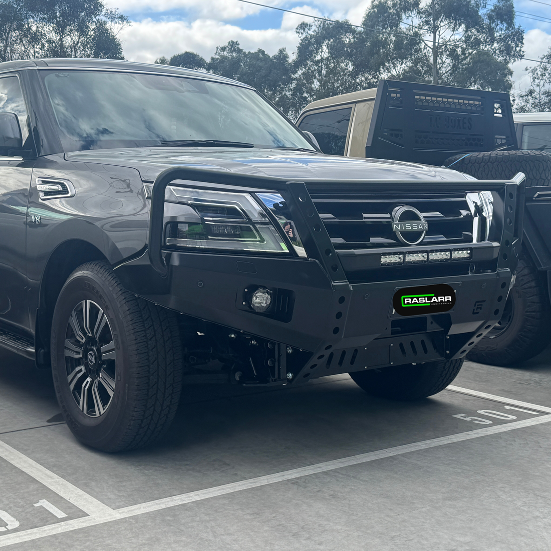 S5 Y62 Nissan Patrol Hooped (Dallas) Bull Bar | Raslarr Engineering